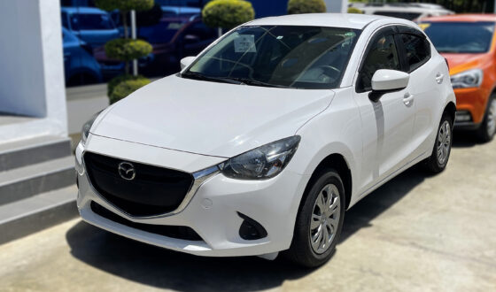 Mazda Demio 2017 - Auto Import Taveras Brito